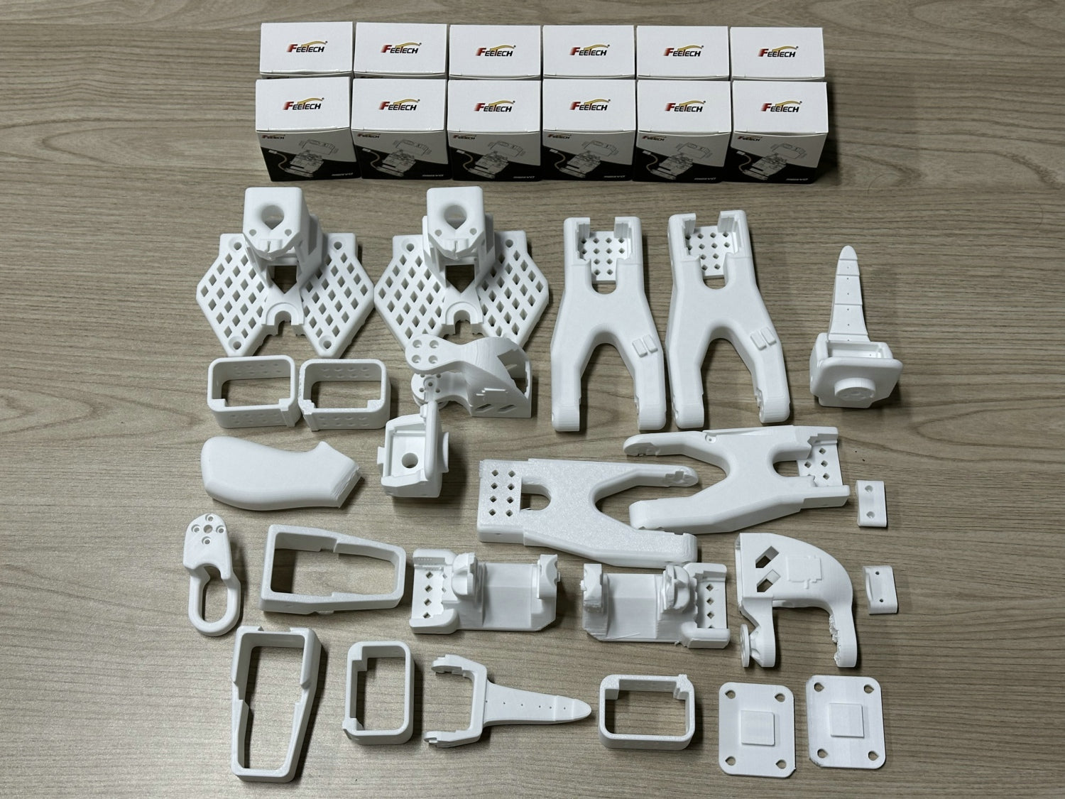 SO-ARM100 DIY Kit & Assembled Version – WowRobo Robotics